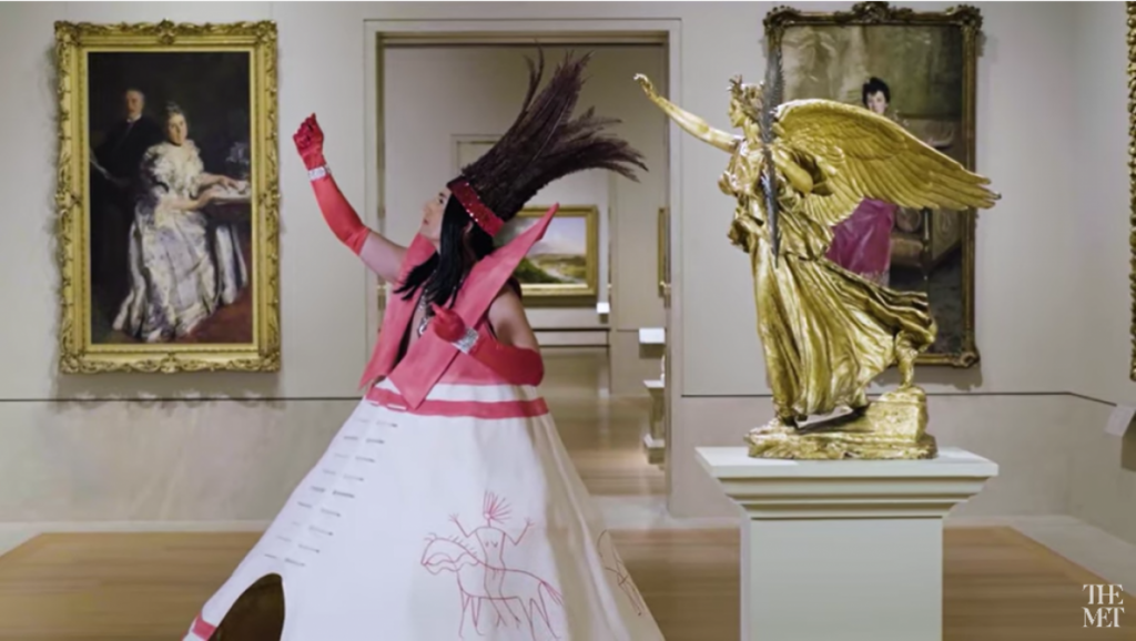 U Muzeju META izložene dve monumentalne slike slikara iz plemena Kri ...