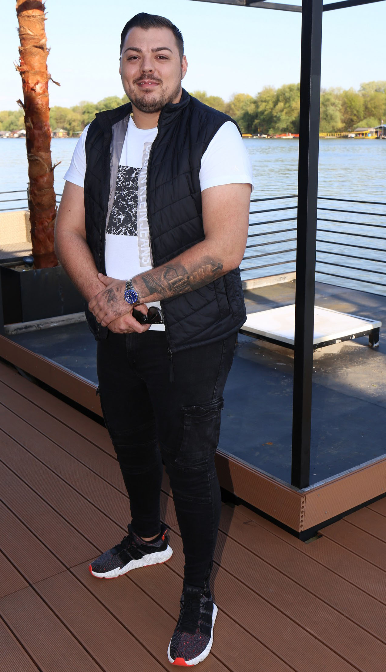 Ove domaće zvezde su išle pod NOŽ kako bi SMRŠALE: Ovako izgledaju sada ...