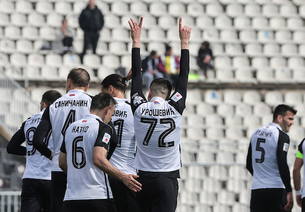 Navijači mogu da odahnu: Partizan skinuo Navijači mogu da odahnu: Partizan skinuo