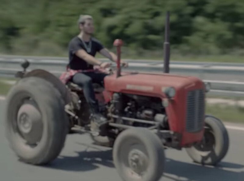Adam vozio traktor, Alis čuvala OVCE: Isplivao ŠOK snimak Adaktarovih, ovakve ih još niste ...