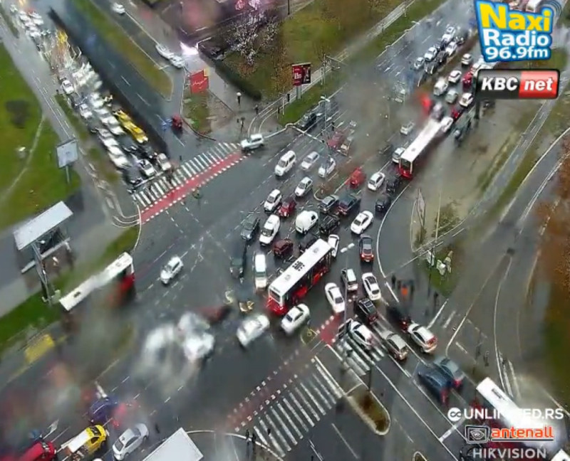 Totalni kolaps u Beogradu: Zbog kiše poranio popodnevni špic, evo gde je najgore zakrčenje (FOTO ...